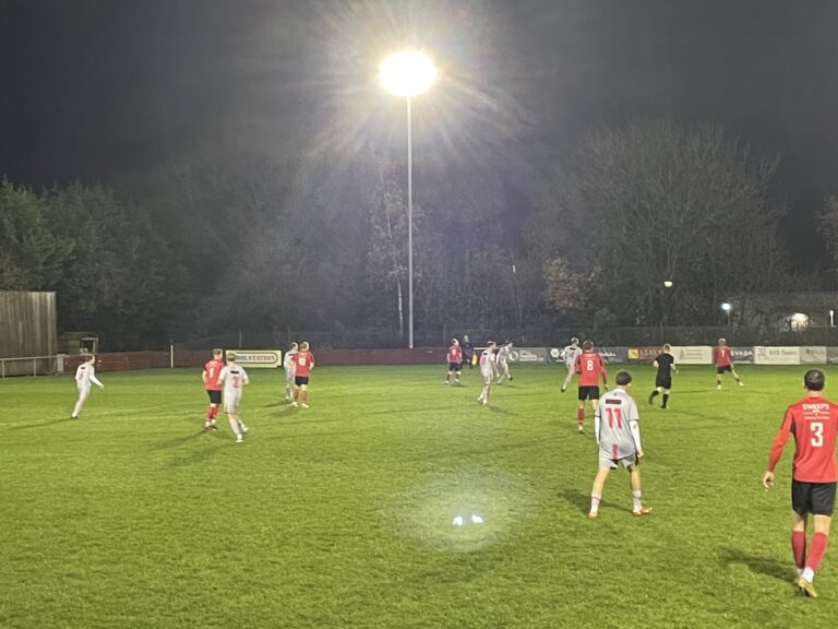 Ten man Dronfield take deserved point against Retford United – North ...